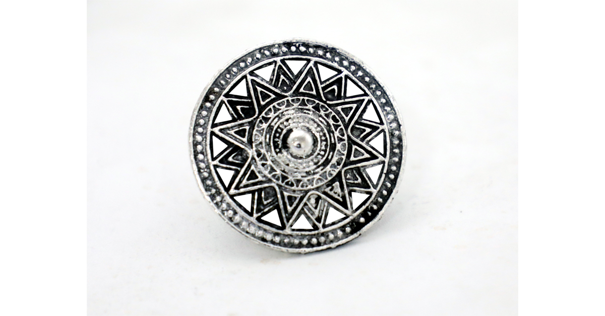 Antique Mughal Design Round Shaped Ring | Jewelry | Silver | Vacation ...